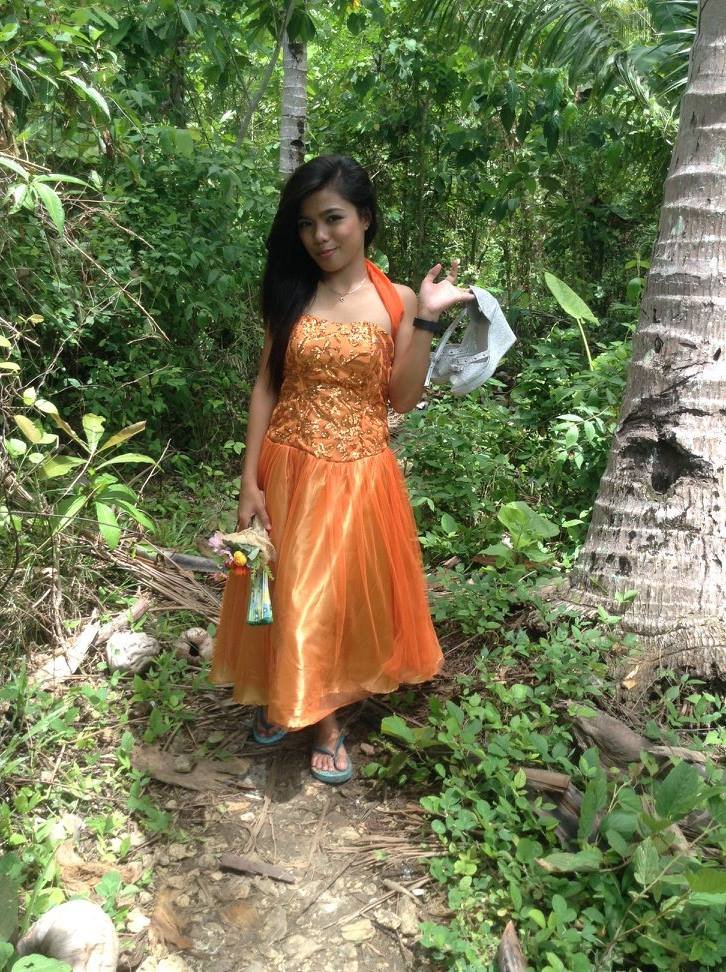 Flower Girl or brides maid , cebu province, going weddings venue, Photo ...